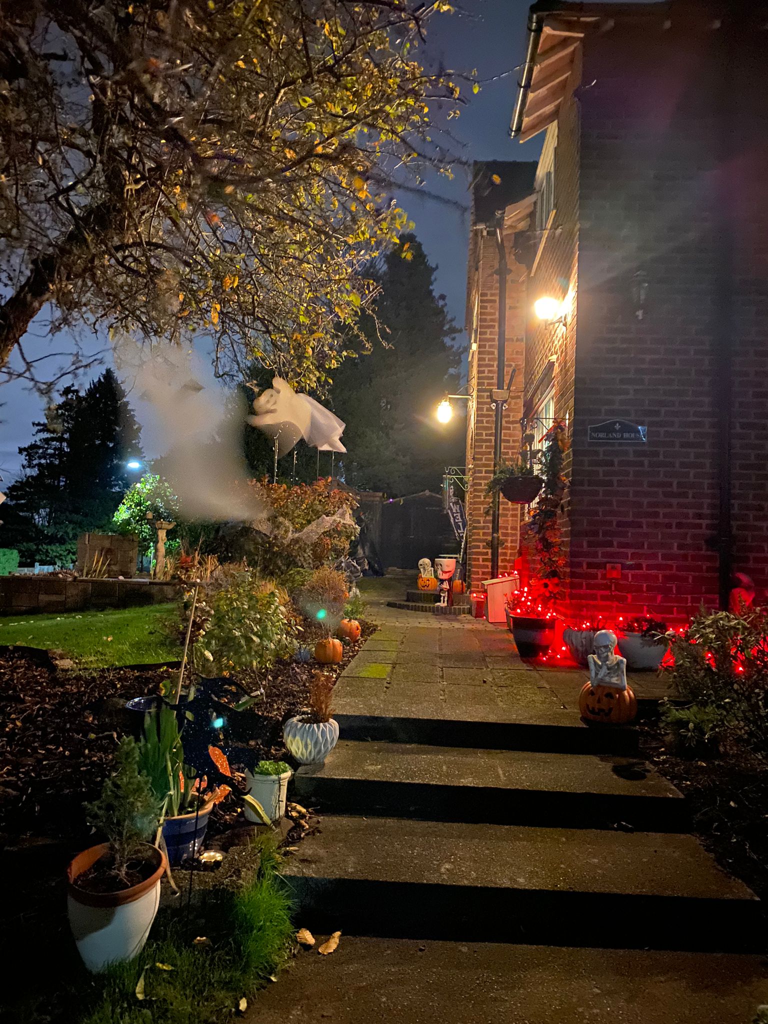 Haunted House Contest – People’s Choice Voting - Helsby Trick or Treat ...